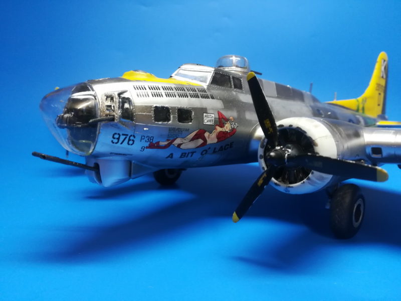 Boeing B-17G Flying Fortress „A Bit o‘ Lace“ – Kitchecker Modell Journal